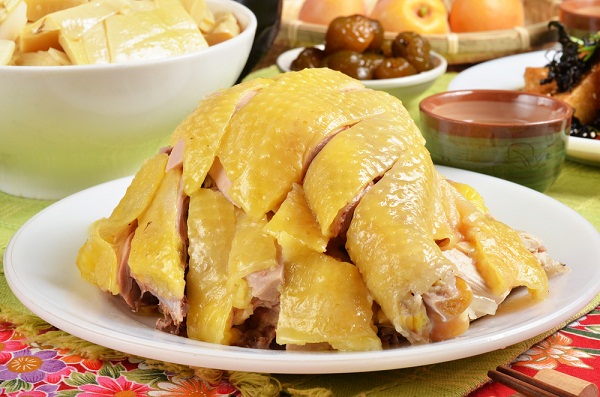 ไก่ต้มน้ำปลา วิธีทำไก่ต้มน้ำปลาง่าย ๆ พร้อมสูตรน้ำจิ้มสูตรไก่ต้มน้ำปลา